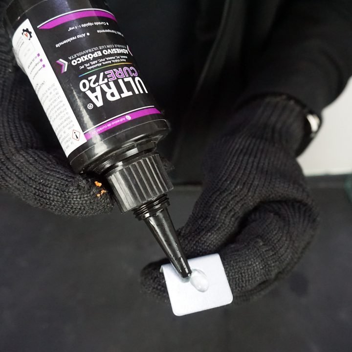 ULTRACURE 720 – Adhesivo UV para uniones rígidas y potting